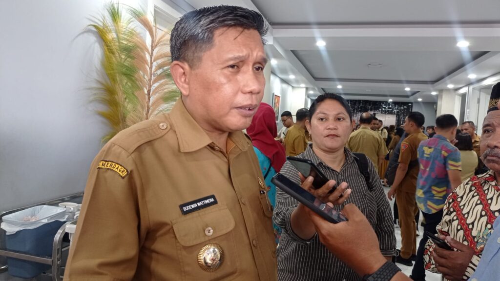 Penjabat Walikota Ambon Buka Kegiatan Temu Usaha Membangun Kota Ambon Dalam Rangka Meningkatkan ...